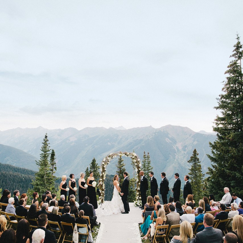 3 Tips For Choosing The Perfect Wedding Venue | Weddings From The Heart